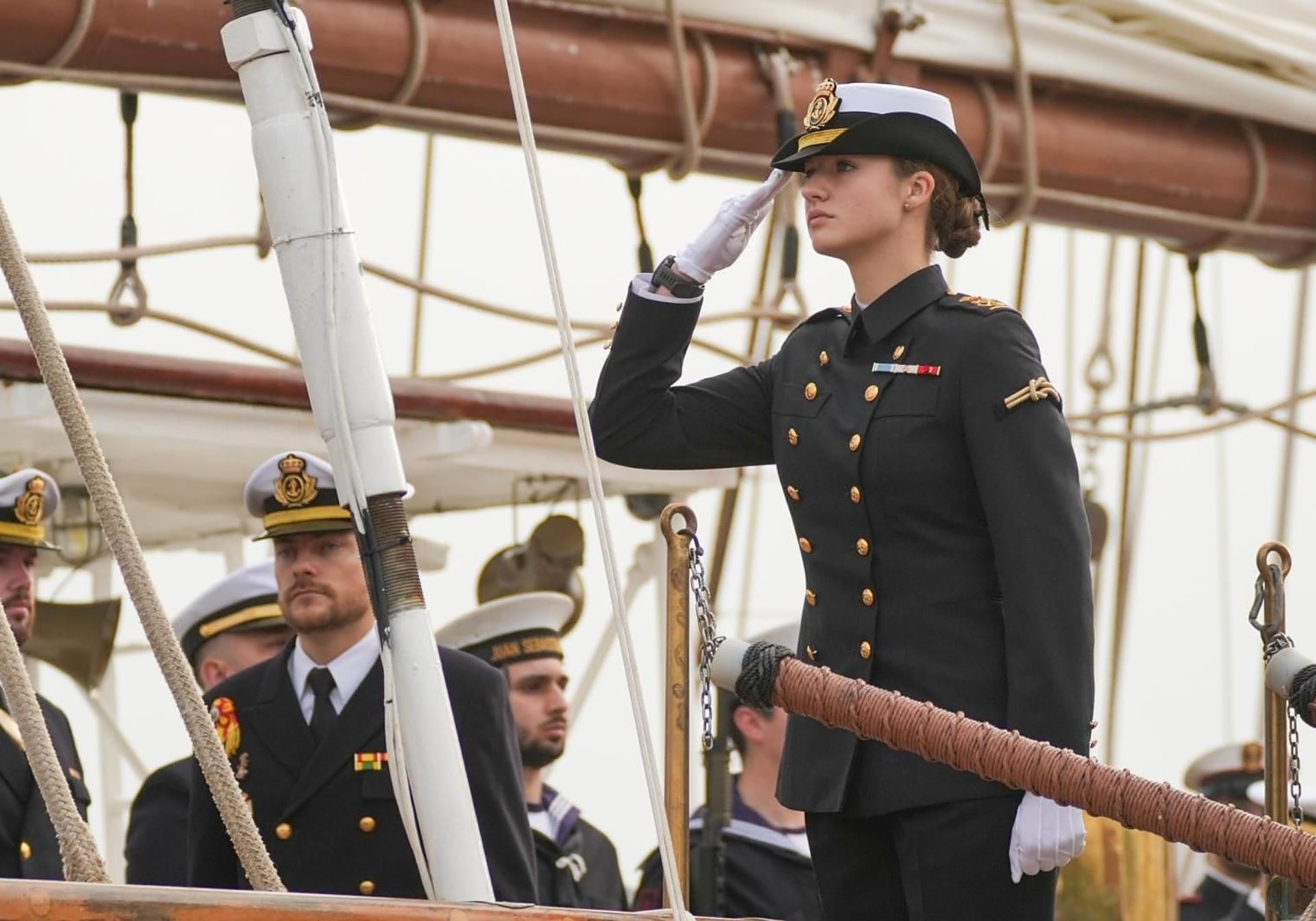 Princess Leonor sets sail aboard Spanish Navy training ship | Sur in English